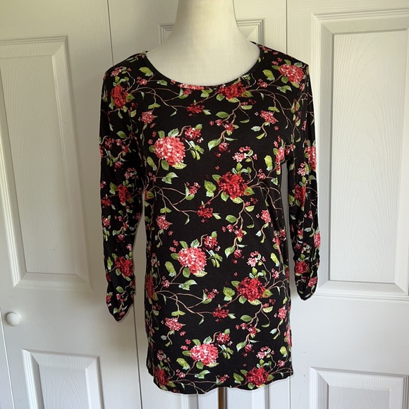 NorthStyle | Tops | Northstyle Black Floral Print Tunic Top Size Medium ...